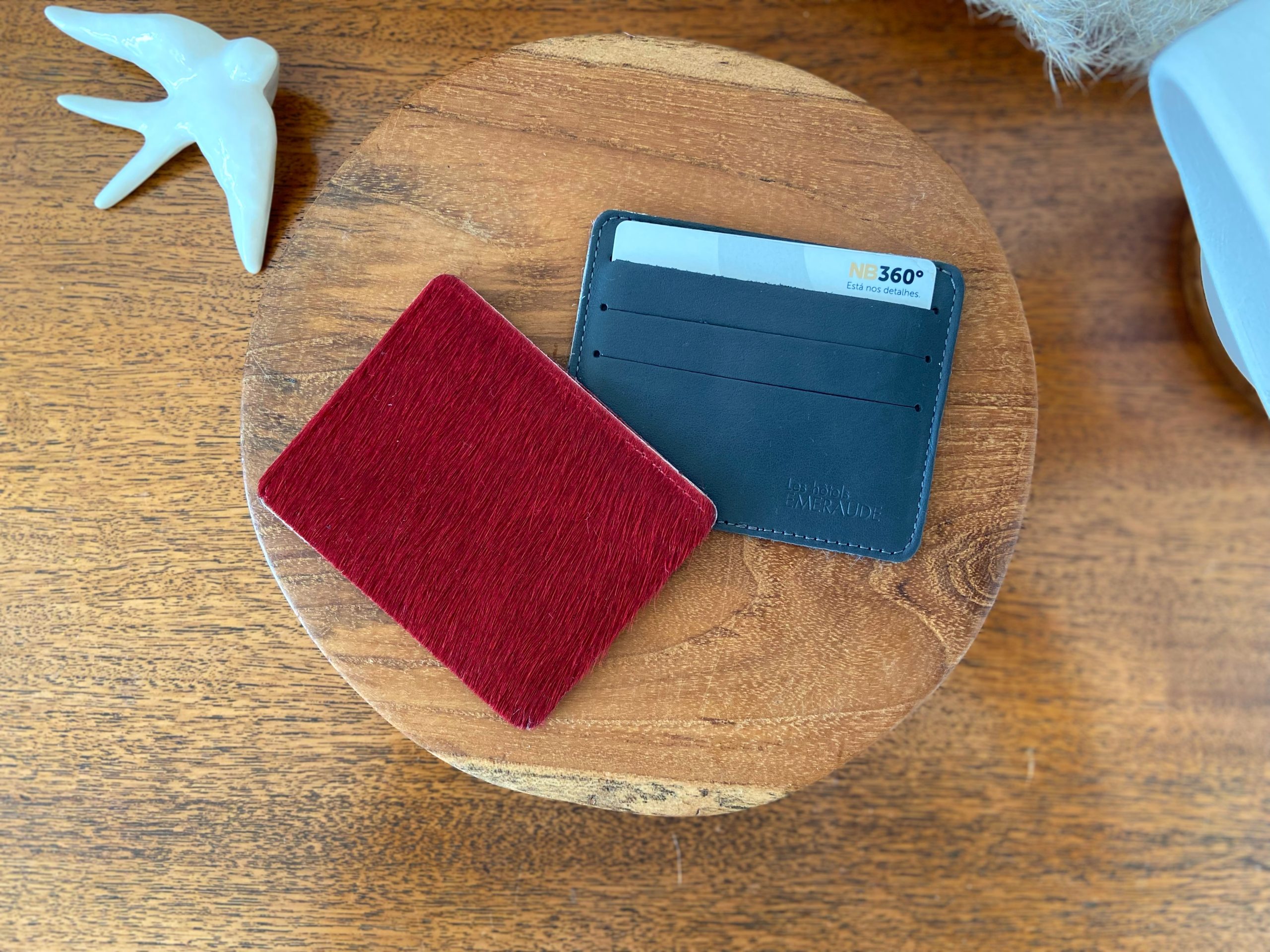 Custom cowhide card holder - Hotel Gift Selection