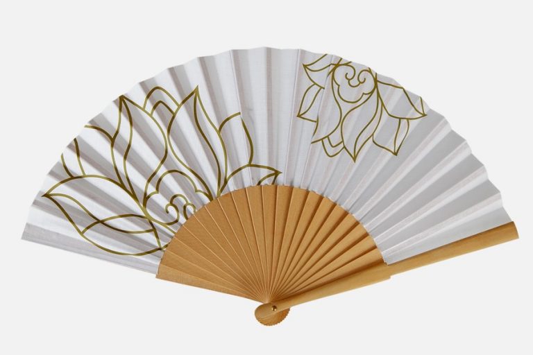 Éventail personnalisé en bois et coton - Hotel Gift Selection